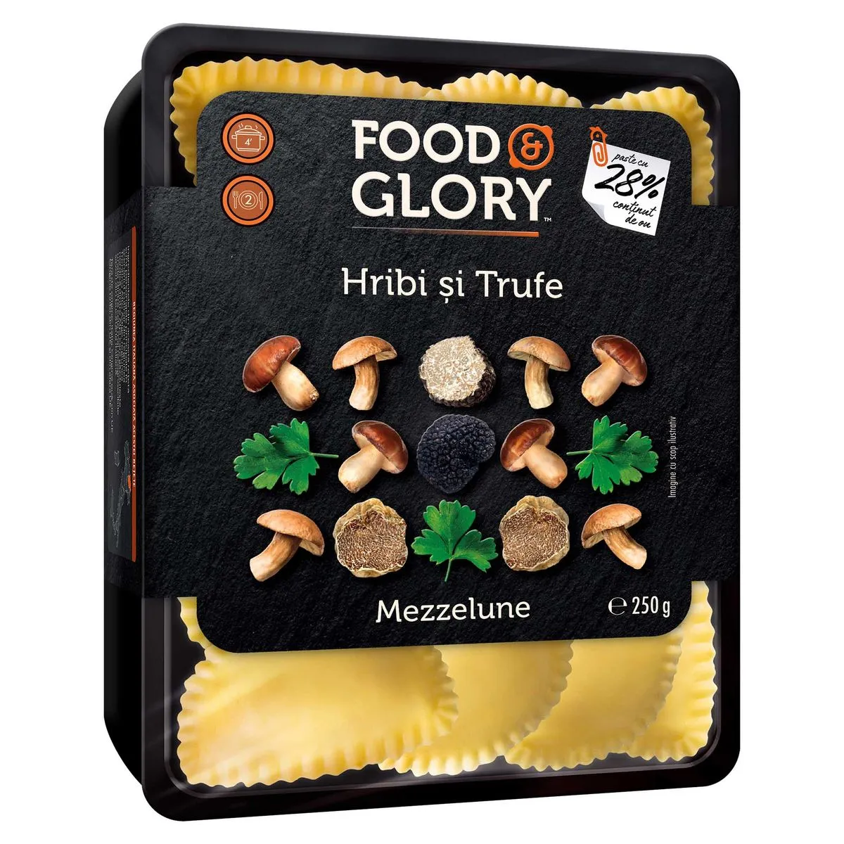 Paste mezzelune cu ou, umplute cu ciuperci porcini (hribi) si trufe ...